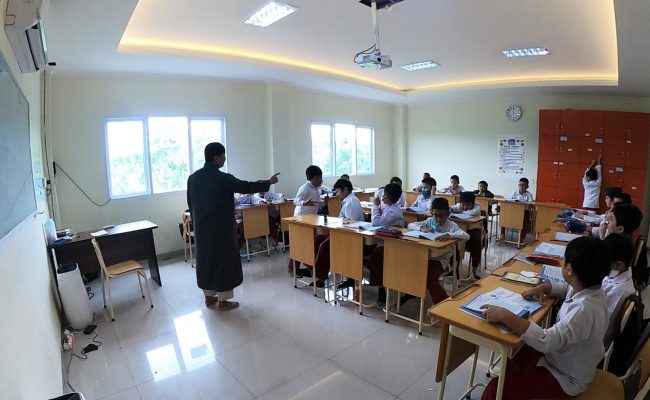 AL-WILDAN ISLAMIC SCHOOL 4 JAKARTA – Tahfidz and International Curriculum